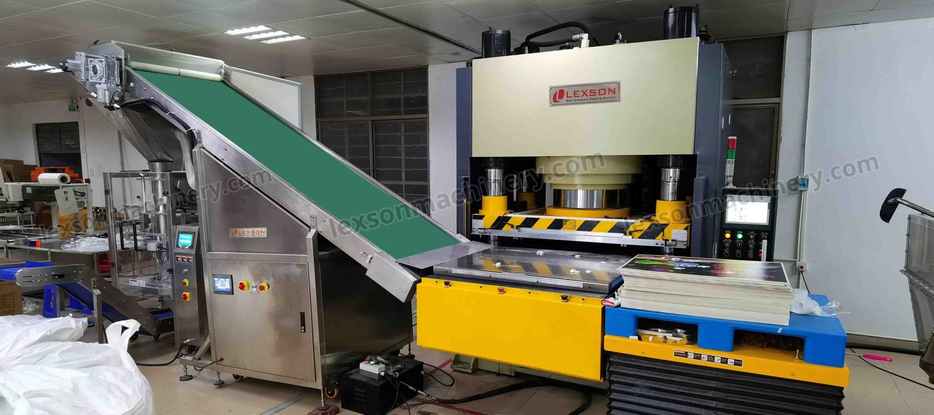 High-end Industrial 1000 pc Jigsaw Puzzle Cutting Machine & Bagging ...